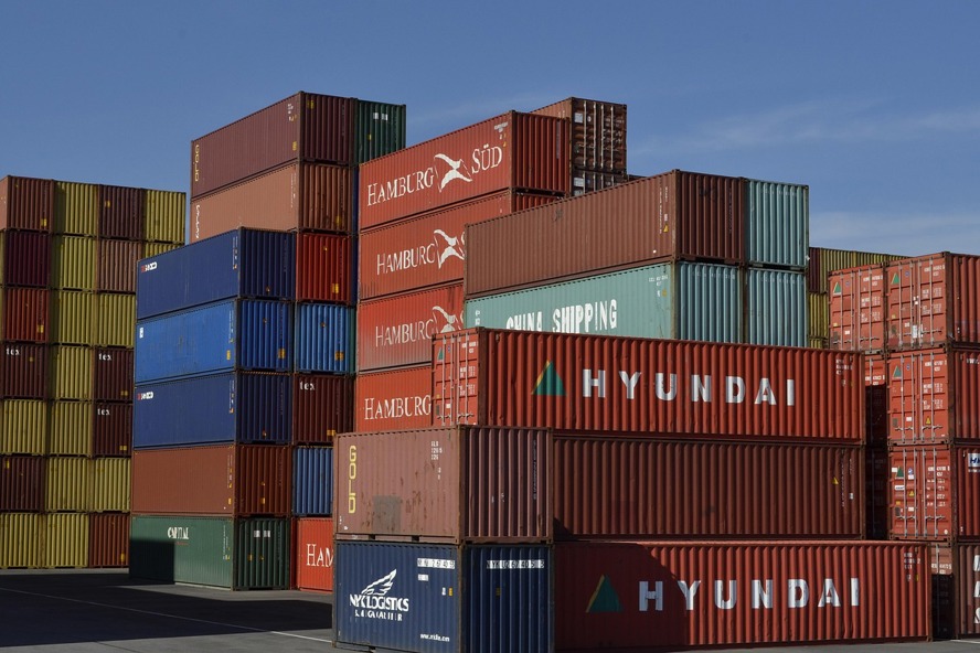 CFR Shipping - What does it mean and when to use it?